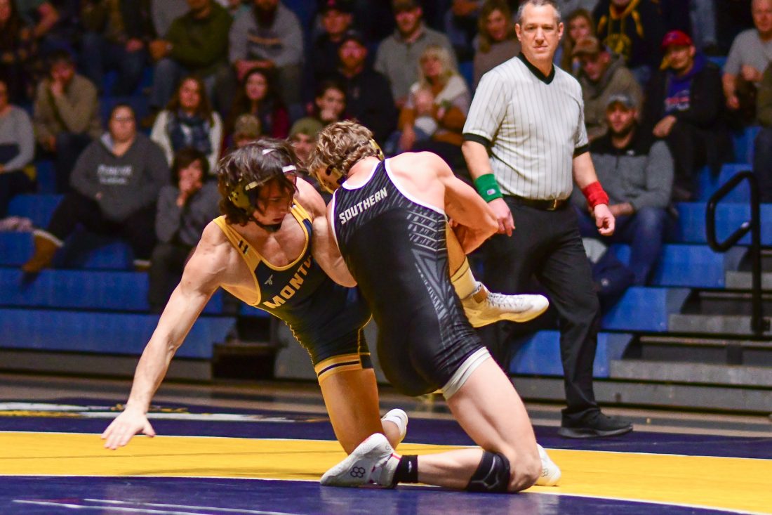 No. 20 Southern Columbia wrestling fends off No. 5 Montoursville | News ...
